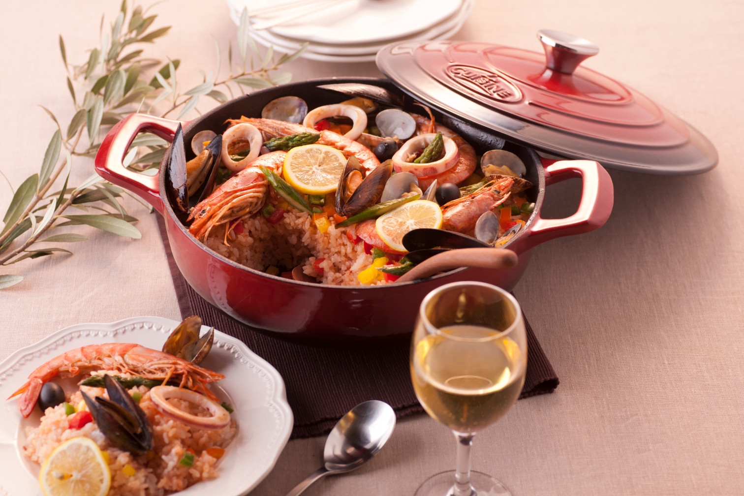 Promotie "LA CUISINE" Set Vase de Fonta Emailata: Cratita joasa Saute ...